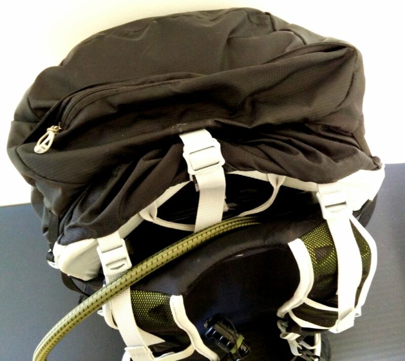 Hydration Bladders vs Water Bottles: Pros and Cons | Nail the Trail