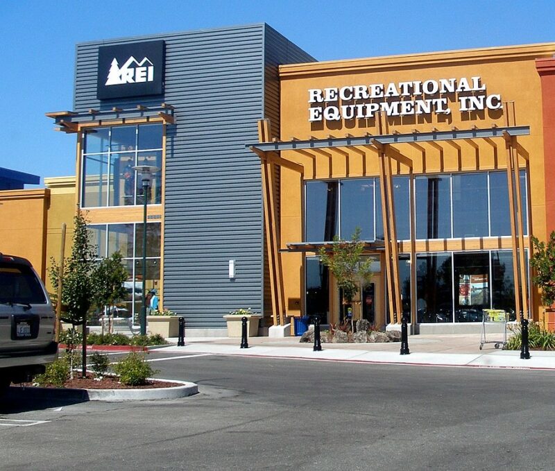 Best Outdoor Stores for Hikers and Backpackers in 2026 | Nail the Trail