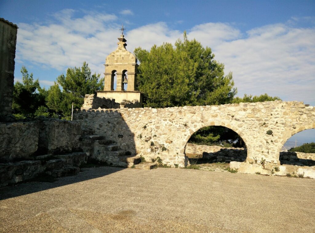Skopos Trail on Zakynthos Island in Greece | Nail the Trail
