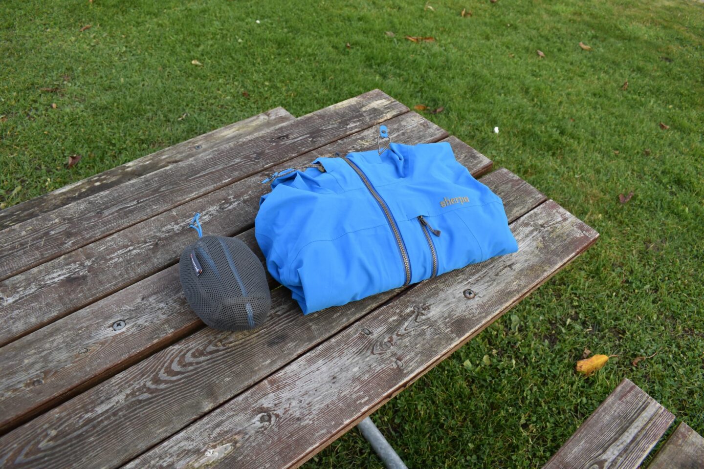 2.5-Layer VS. 3-Layer Rain Jackets: What is a better option? | Nail the ...