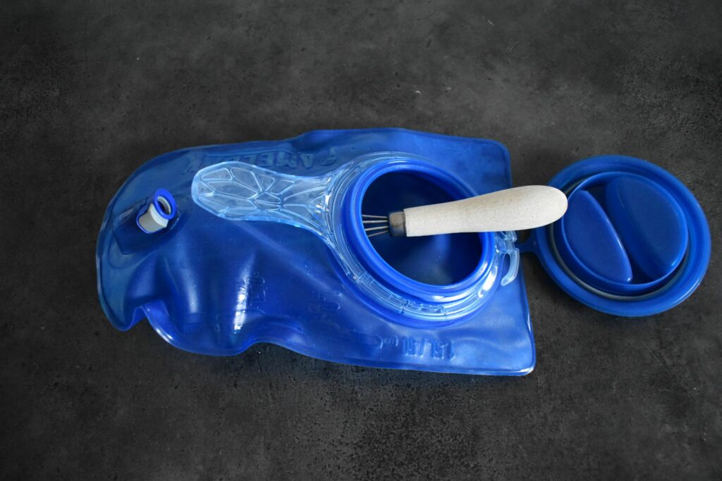 How to clean and maintain a hydration bladder? | Nail the Trail